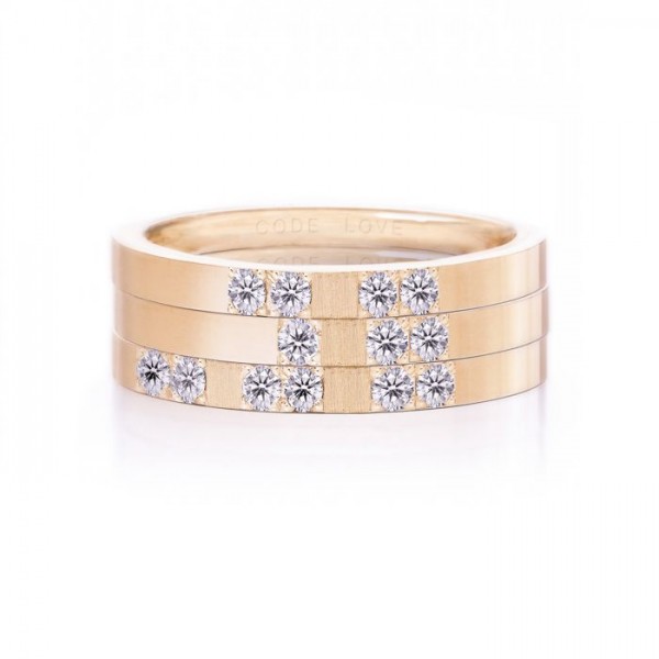 "MUM" Yellow Gold Union Ring CODE LOVE